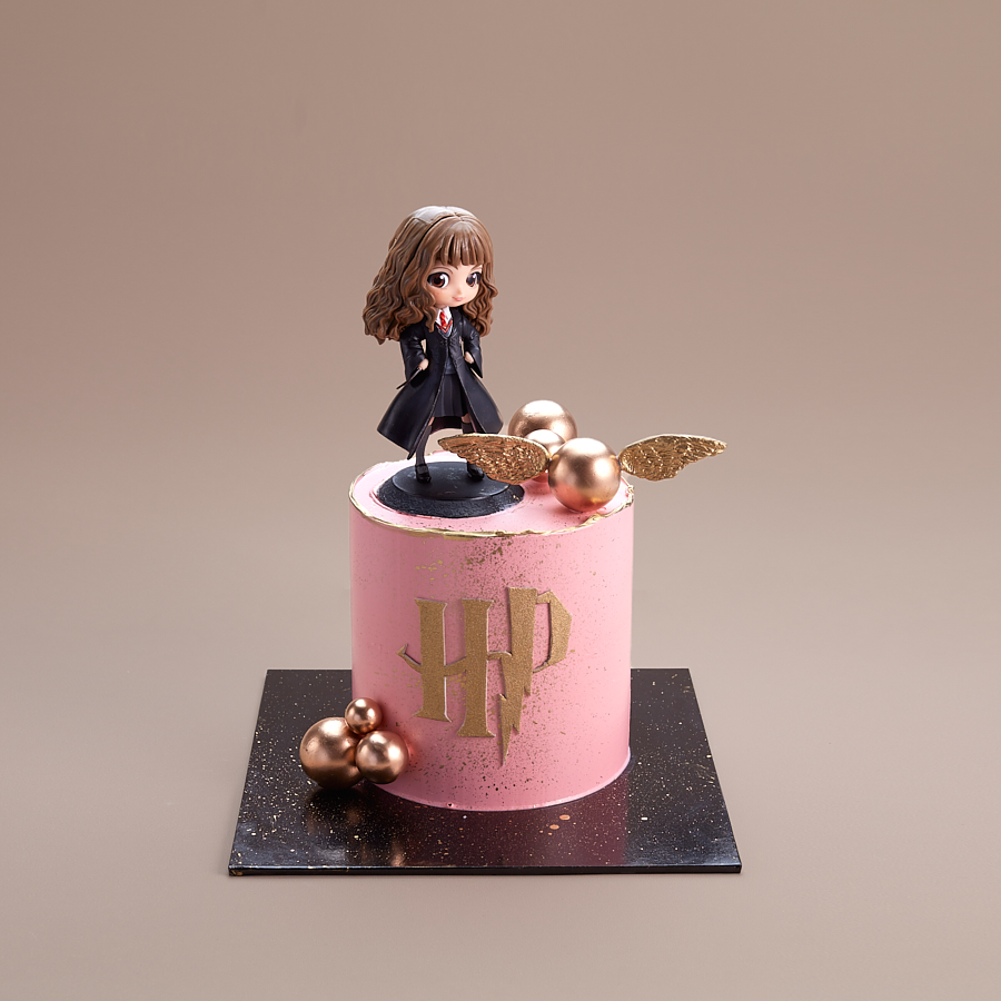 Hermione Granger Cake - Dulcet Cakes & Sweets